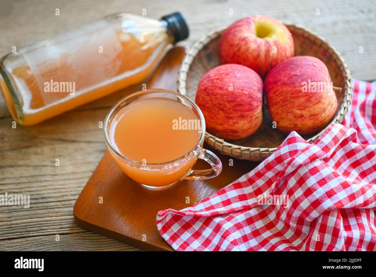 apple cider vinegar natural remedies and cures for common health ...