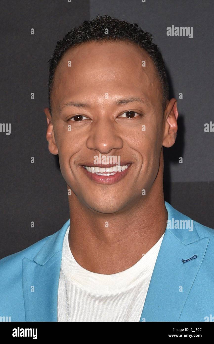 Uncoupled premiere on netflix hi-res stock photography and images - Alamy