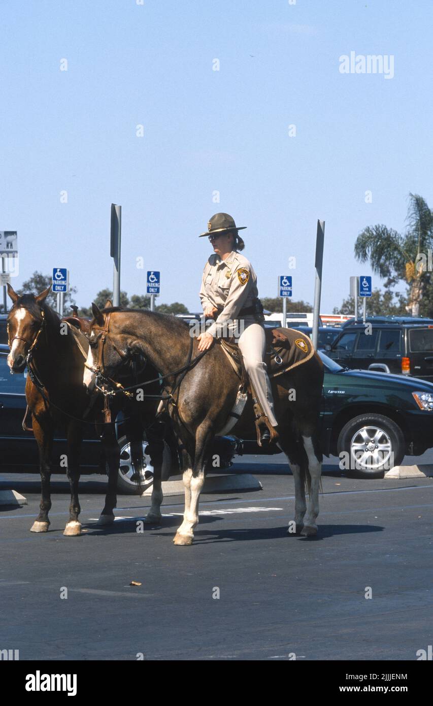 San Diego Police Department mounted horse patrol Stock Photo - Alamy San Diego Police Department mounted horse patrol Stock Photo - Alamy