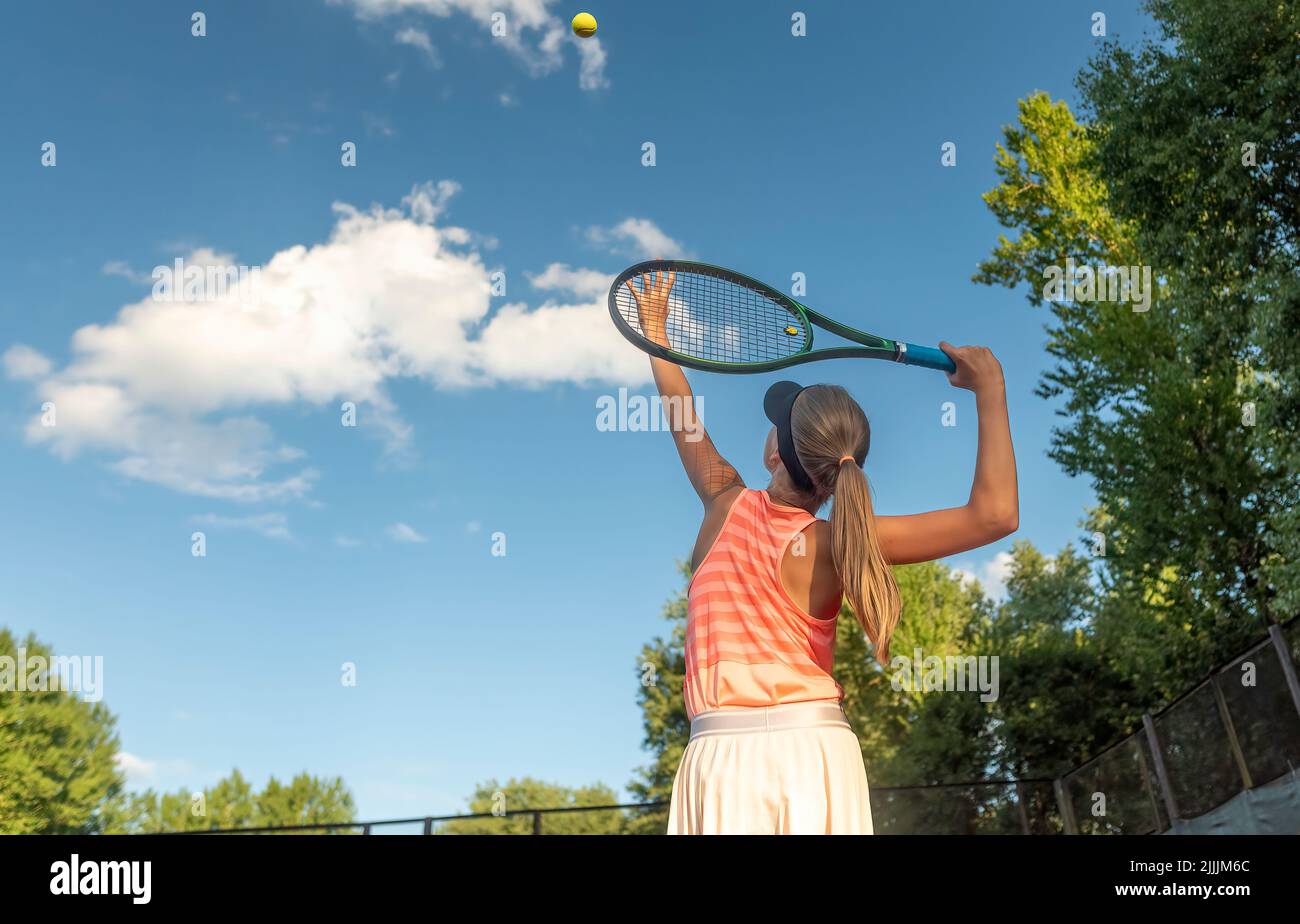 Tennis girl hi-res stock photography and images - Alamy
