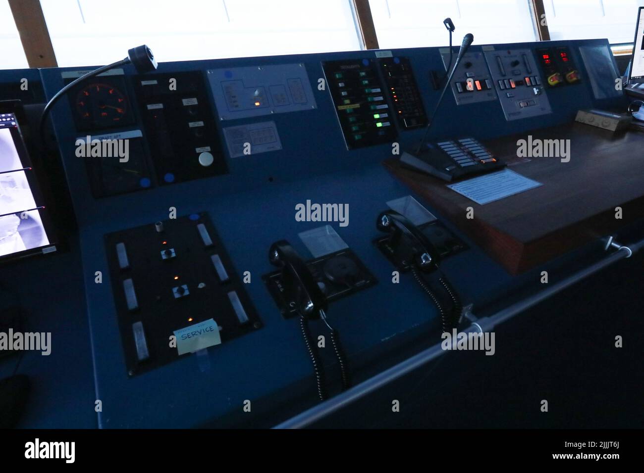 Wheelhouse window hi-res stock photography and images - Alamy