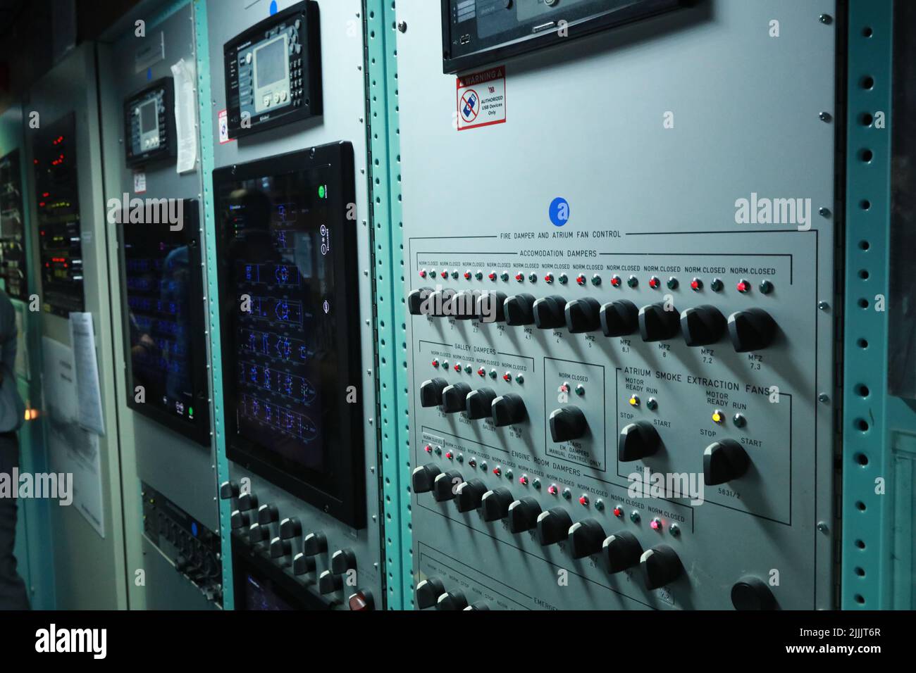 wheelhouse in modern ship Stock Photo - Alamy