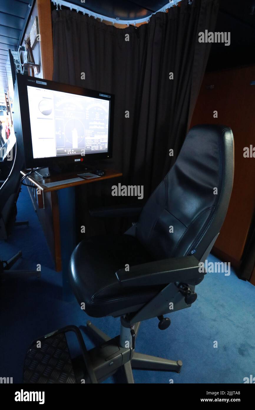 wheelhouse in modern ship Stock Photo - Alamy