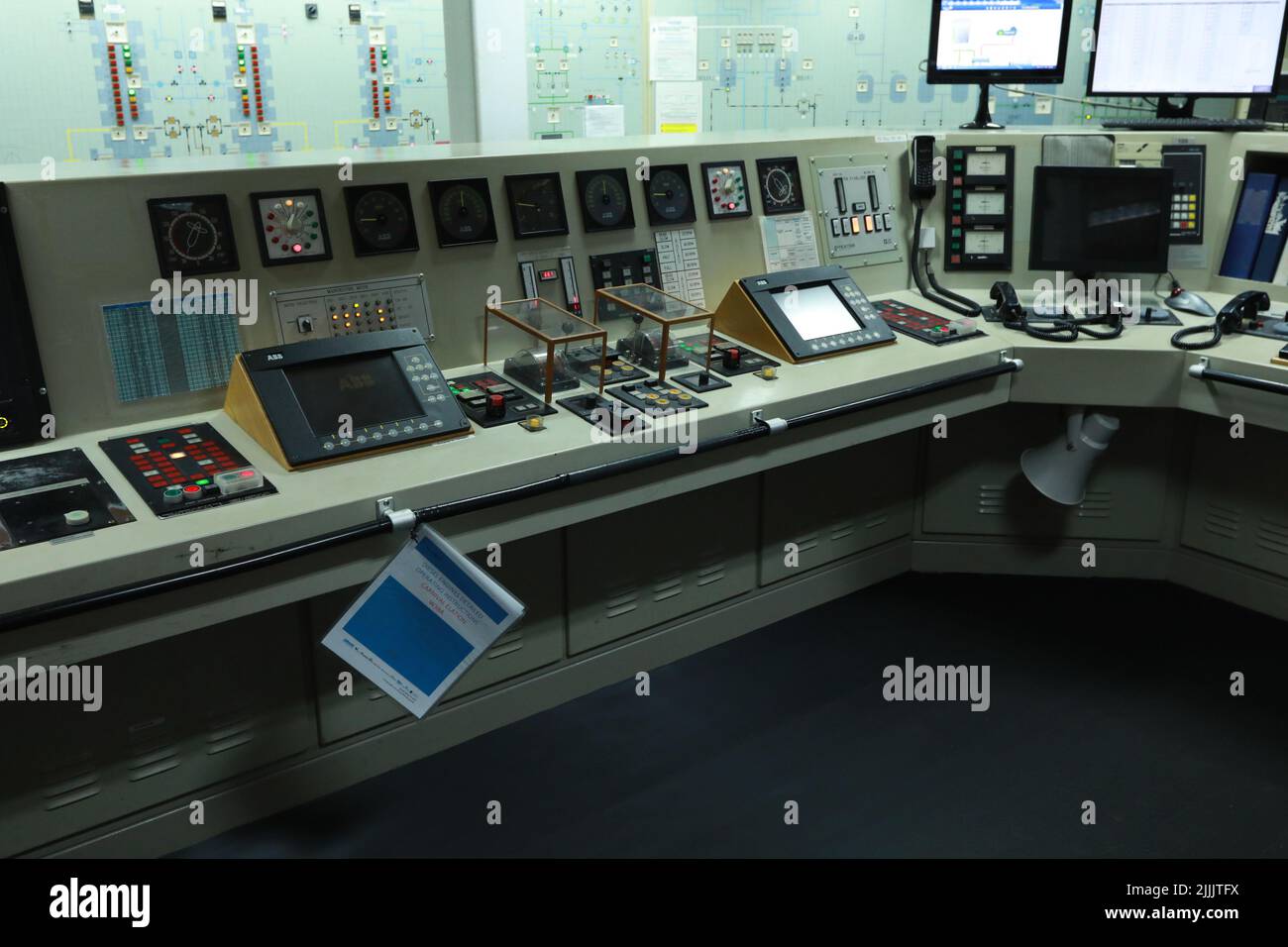 engine surveillance monitors Stock Photo - Alamy