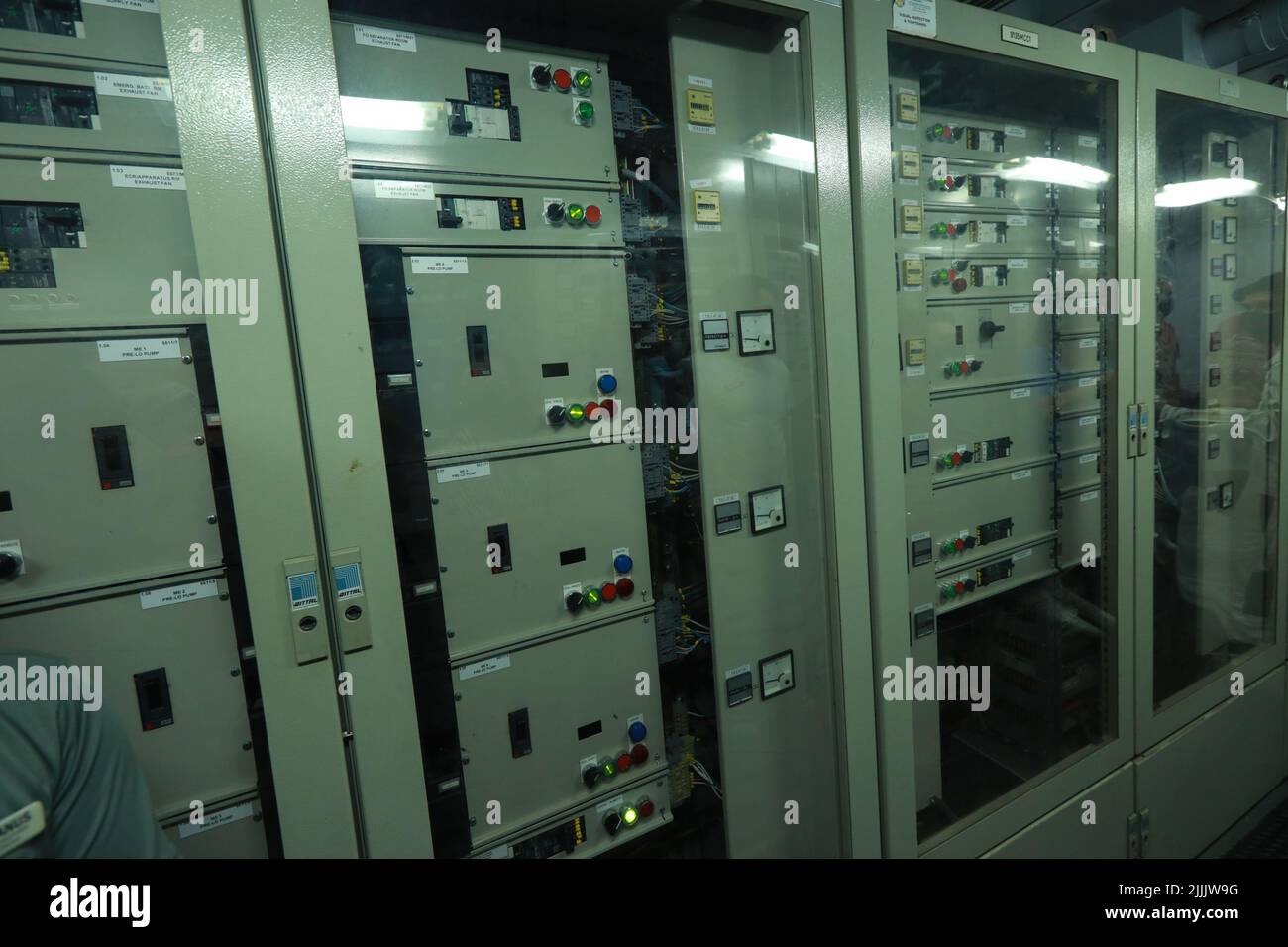 Control room oil rig hi-res stock photography and images - Alamy