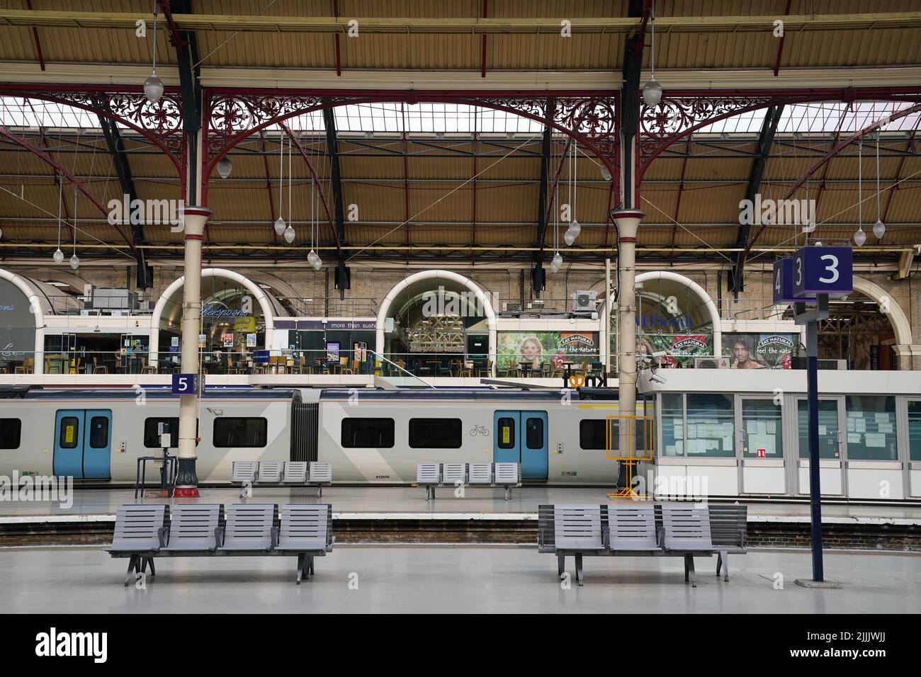 Empty rail station during rail strike hi-res stock photography and ...