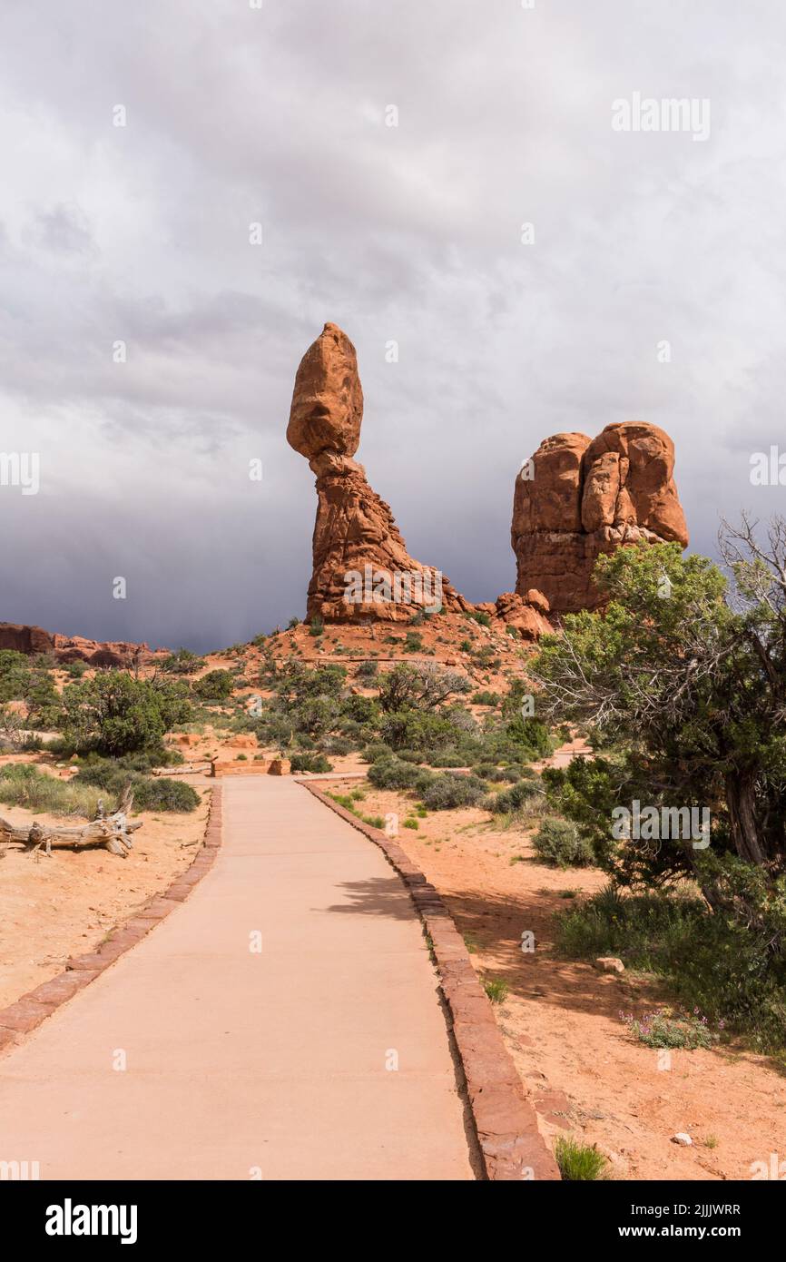 The iconic Balanced Rock in Arches Nationa Park, Utah stands 128 feet ...