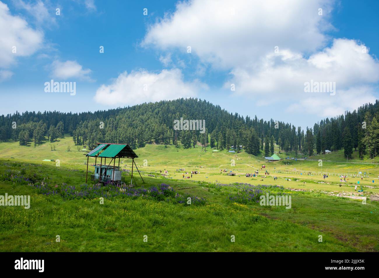 A stunning photograph of Kashmir valley (Paradise on Earth). Beautiful ...