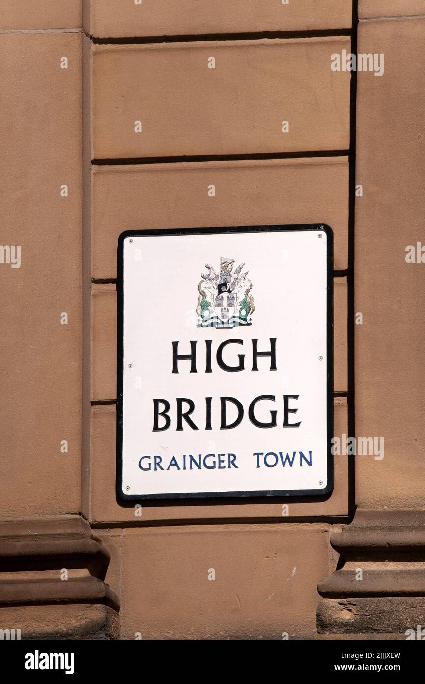 Newcastle road sign hi-res stock photography and images - Alamy