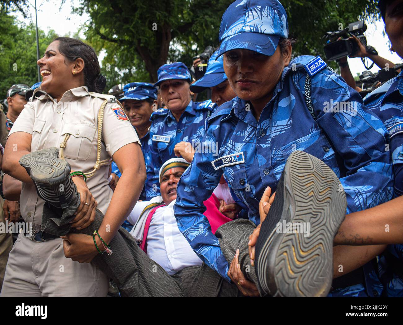Enforcement directorate hi-res stock photography and images - Alamy