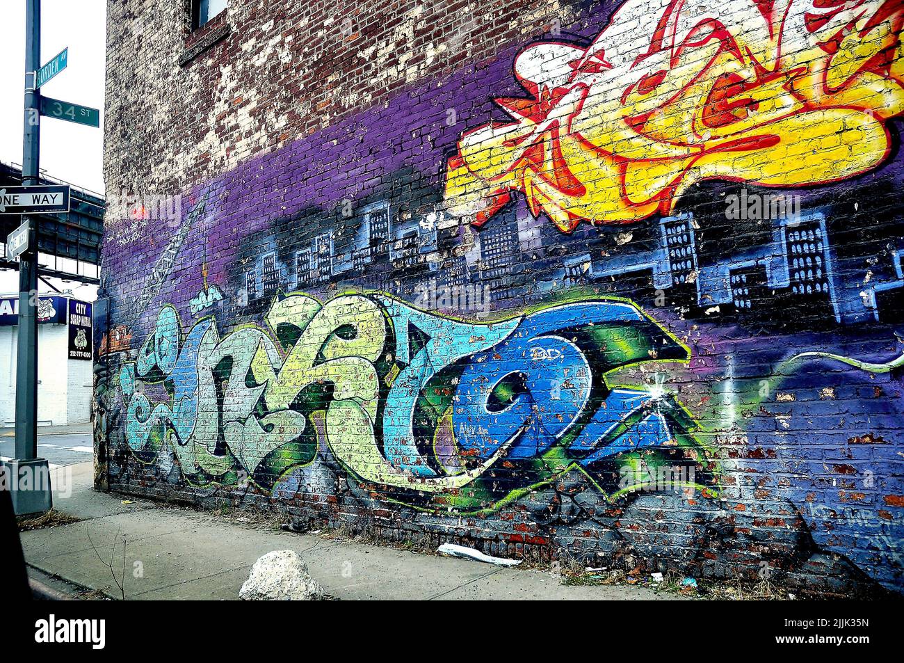 New york subway graffiti hi-res stock photography and images - Alamy