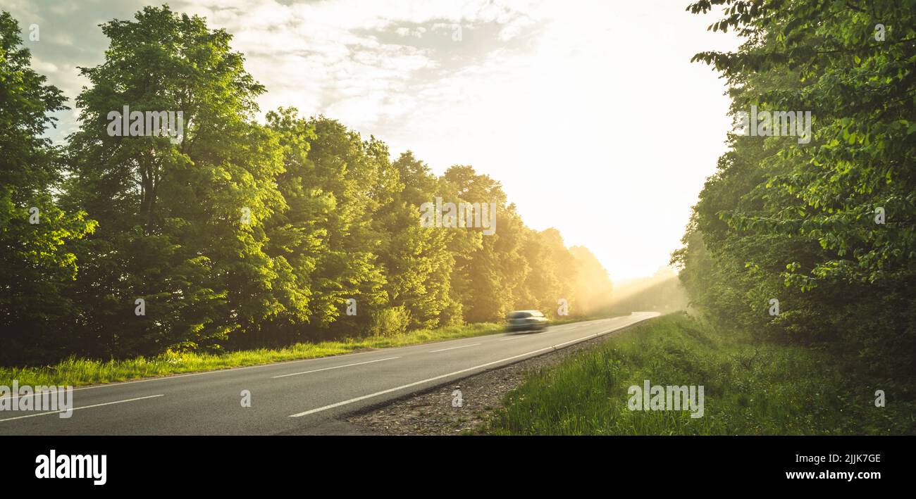 Car roads hi-res stock photography and images - Alamy