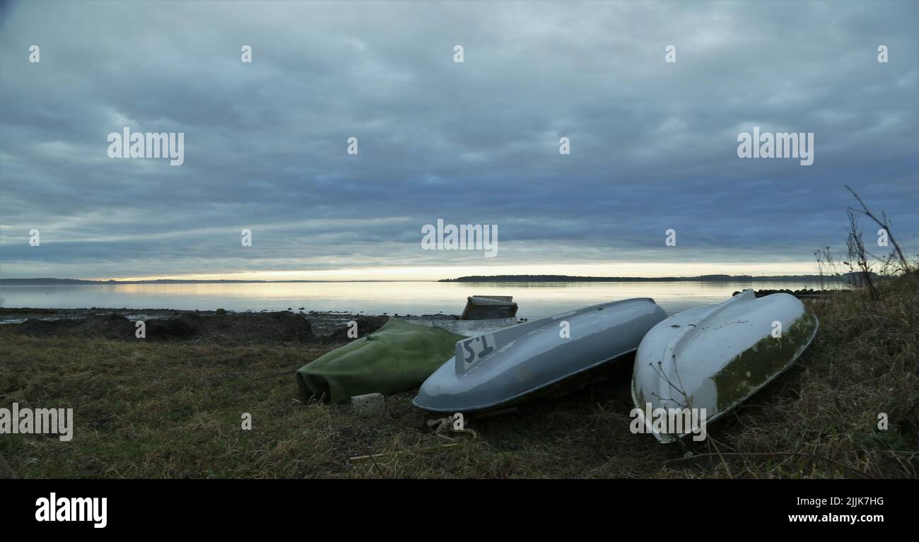 Overturned ship hi-res stock photography and images - Alamy