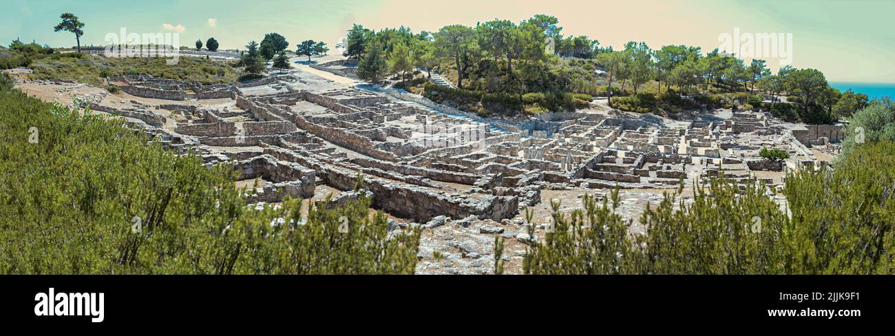 Large panorama of Ancient Kamiros, Rhodes Stock Photo - Alamy