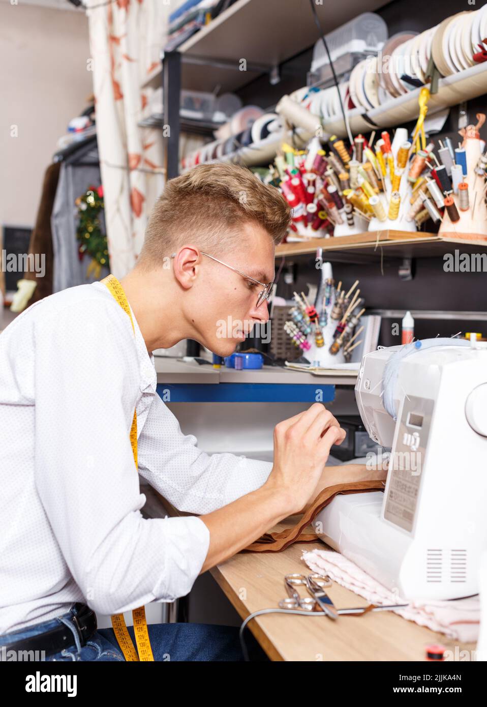 Designing and making clothes hi-res stock photography and images - Alamy