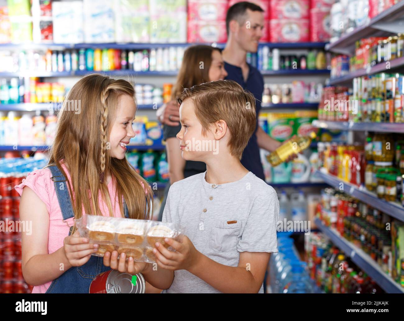 children choosing purchases Stock Photo - Alamy