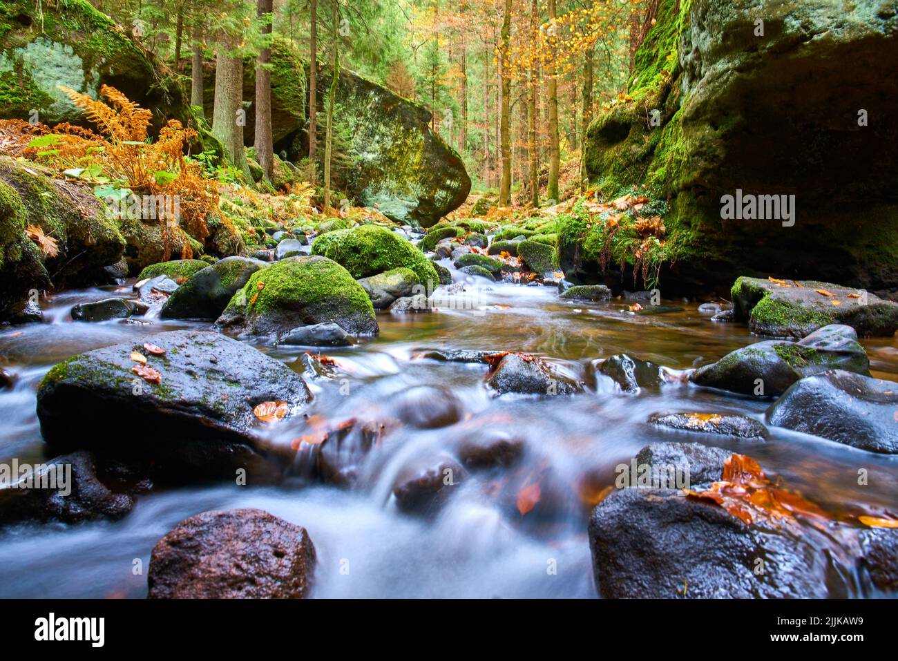 Beautiful river rocks hi-res stock photography and images - Alamy