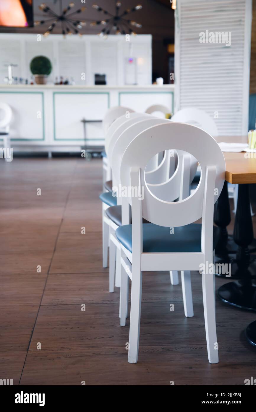 Empty hall of a cozy, modern restaurant Stock Photo - Alamy