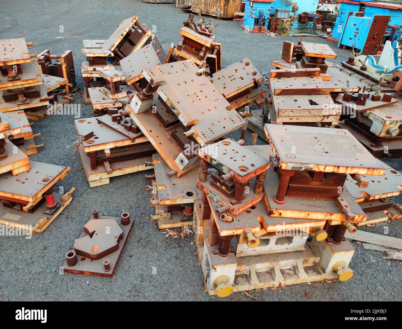 A Scrap press machine die Photos Stock Photo - Alamy