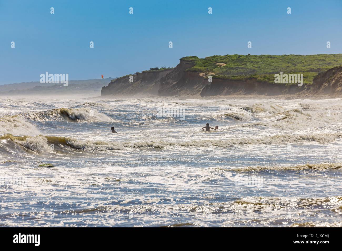 People enjoying the beach and ocean at Ditch Plains Stock Photo - Alamy