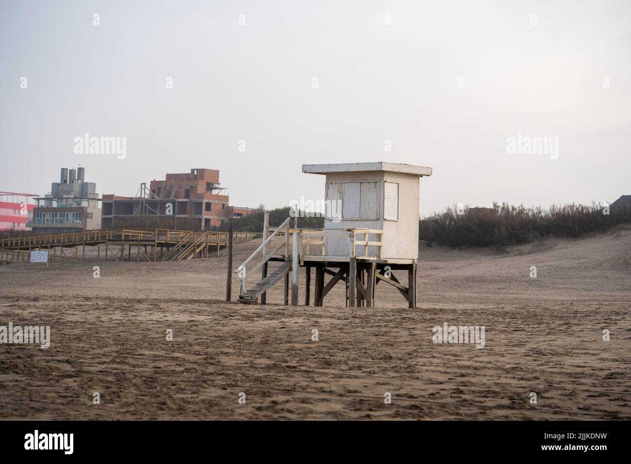 Wooden beach box hi-res stock photography and images - Alamy