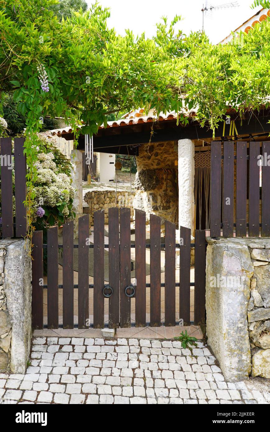 Wicket gates hi-res stock photography and images - Alamy