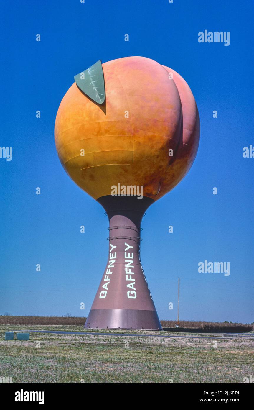 Peach water tower, Gaffney, South Carolina (1988) photography in high ...