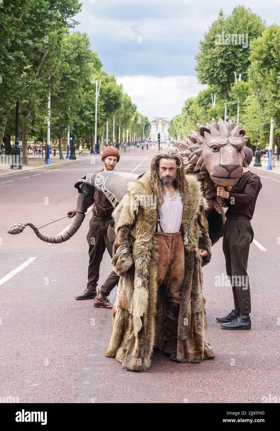 Aslan Ð played by Chris Jared and puppeteered by Oliver Grant, Shaun ...
