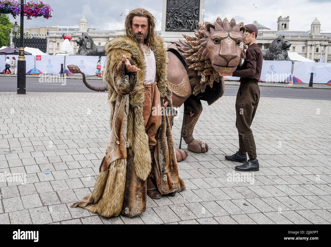 Aslan Ð played by Chris Jared and puppeteered by Oliver Grant, Shaun ...