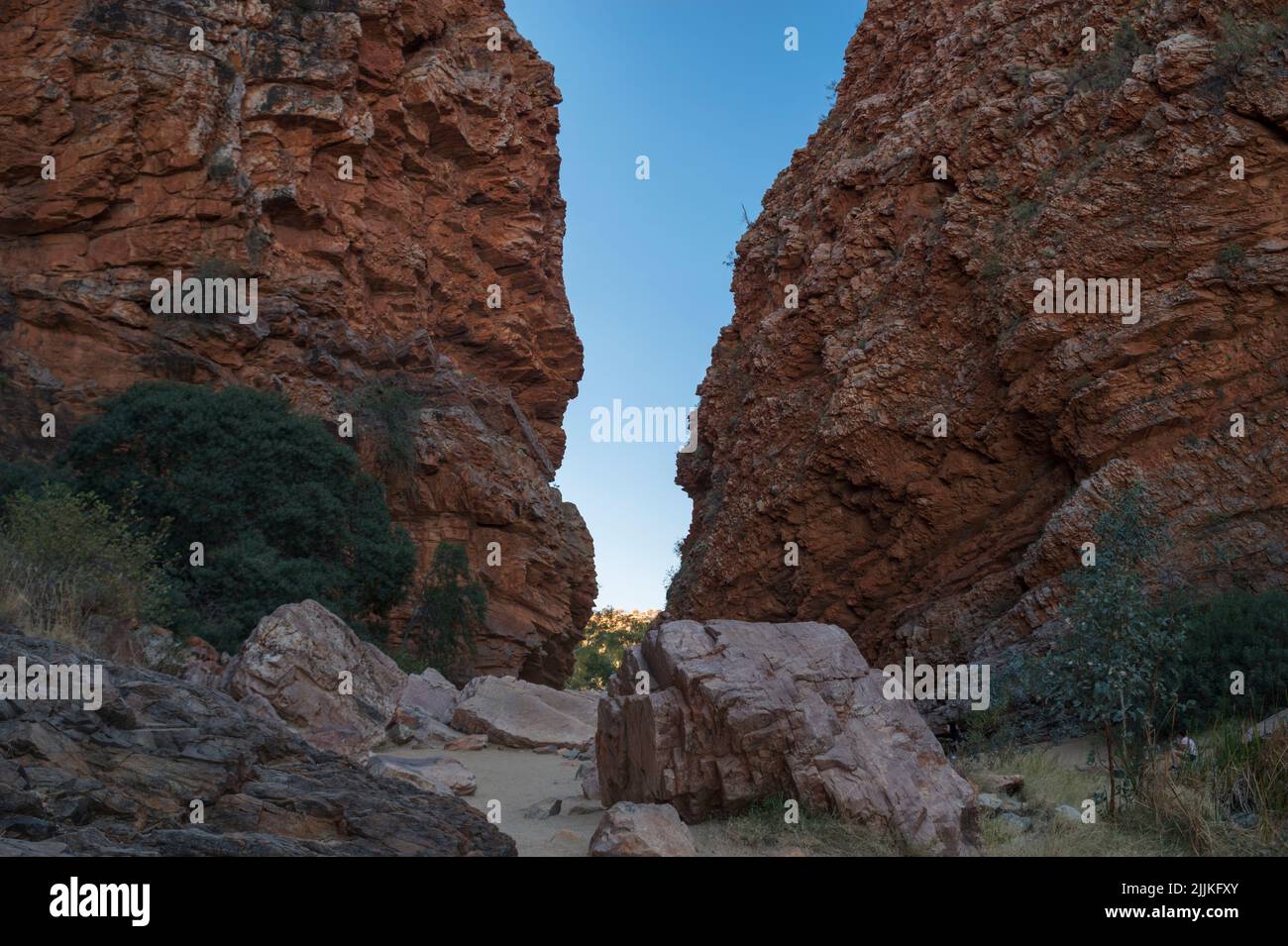 View between rocks hi-res stock photography and images - Alamy