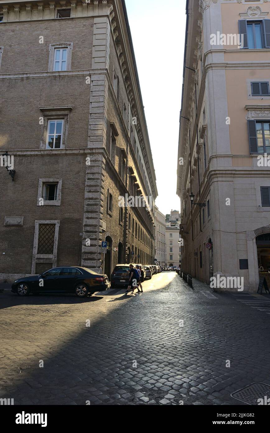 Streets of rome hi-res stock photography and images - Alamy