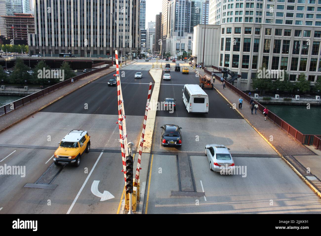 An aerial view of cars on a road with many lanes in downtown Chicago ...