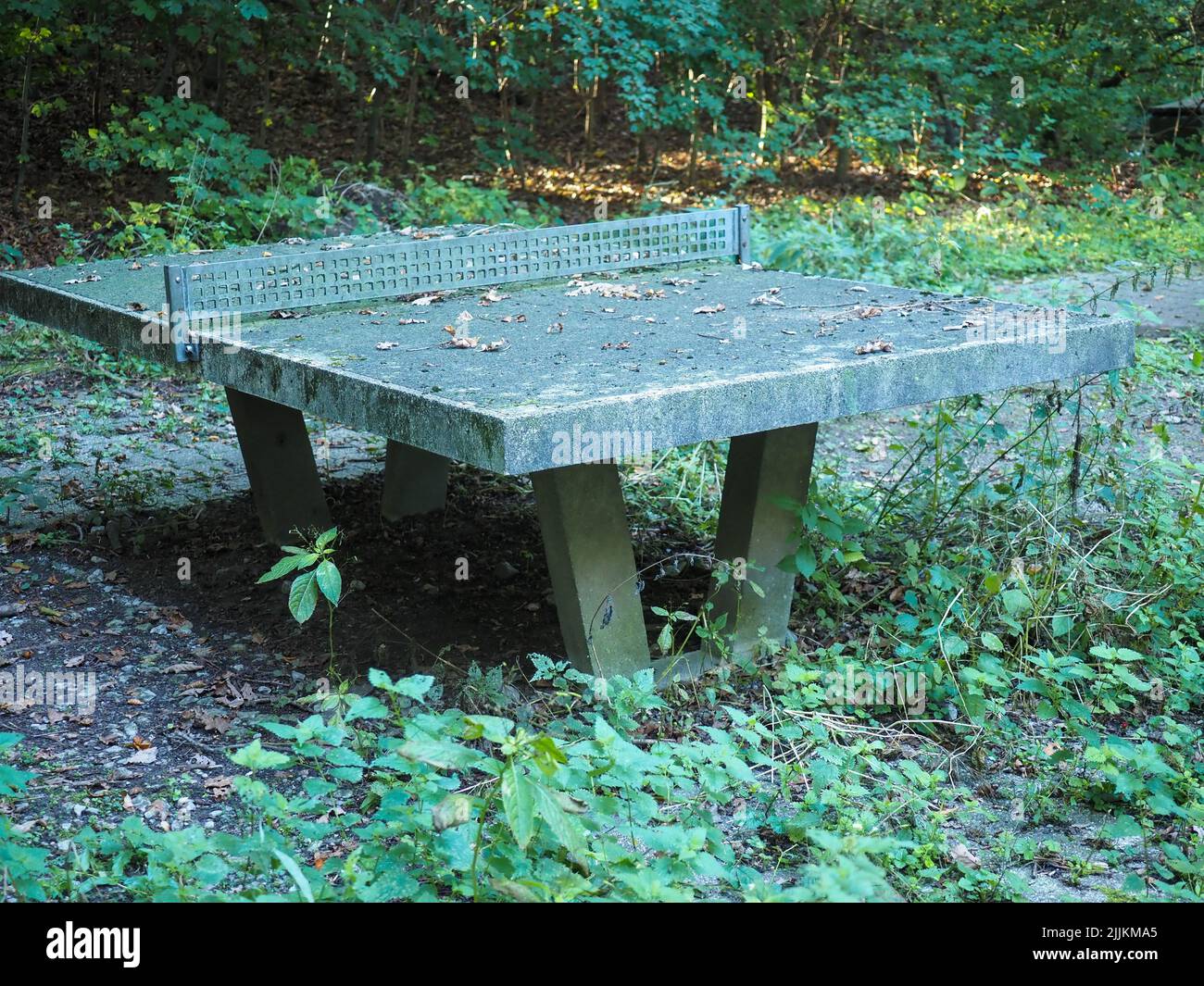Ping pong in a park hi-res stock photography and images - Alamy