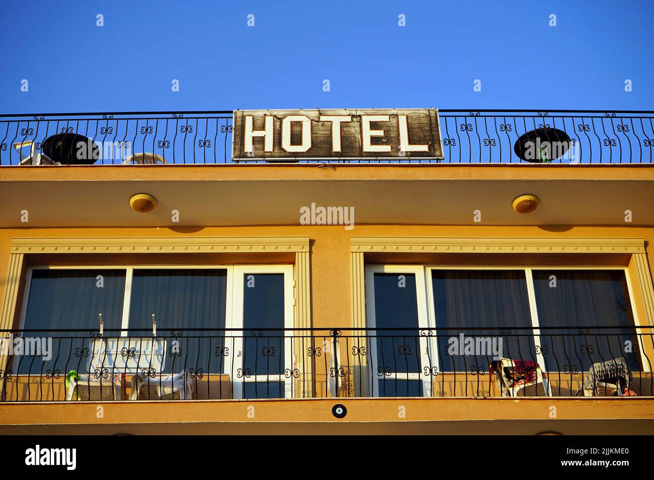 Building light hotel hi-res stock photography and images - Alamy