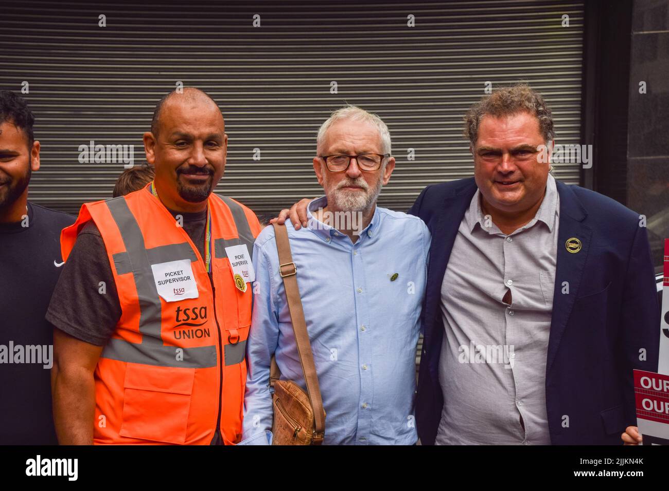 Labour mp rail picket hi-res stock photography and images - Alamy
