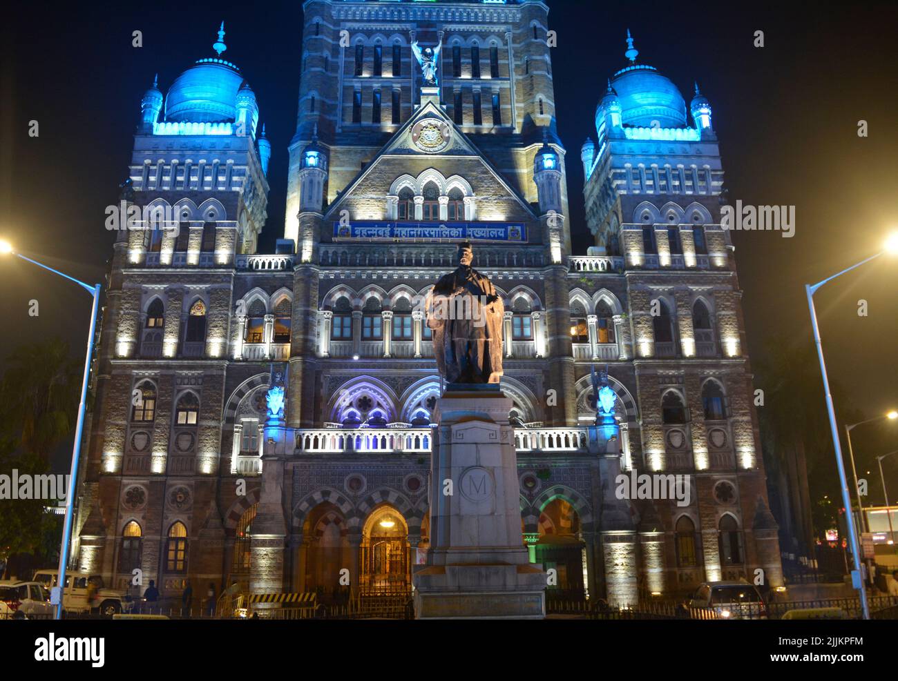 Municipal statue hi-res stock photography and images - Alamy