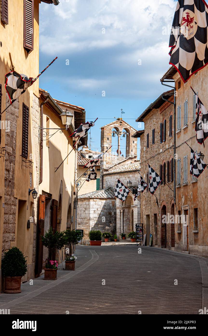 A vertical shot of a narrow street in Visso, Italy Stock Photo - Alamy