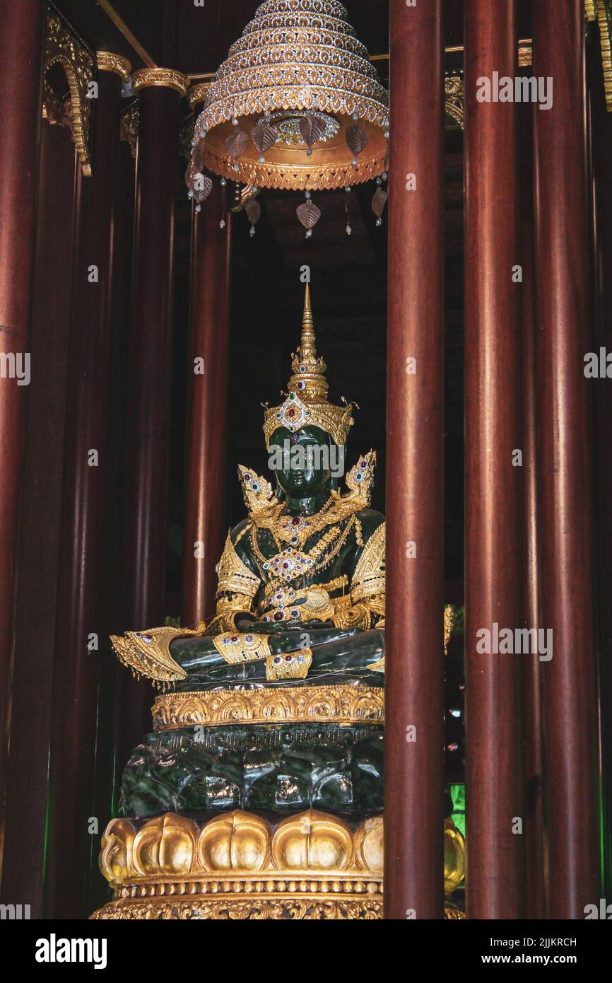 Traditional thai altar hi-res stock photography and images - Alamy