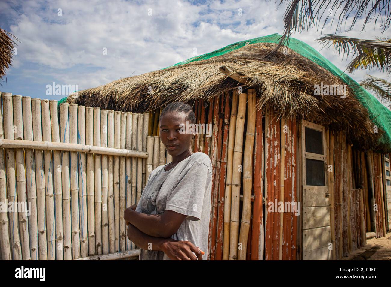 African Woman Model with Natural Hair and Skin Stock Photo - Alamy