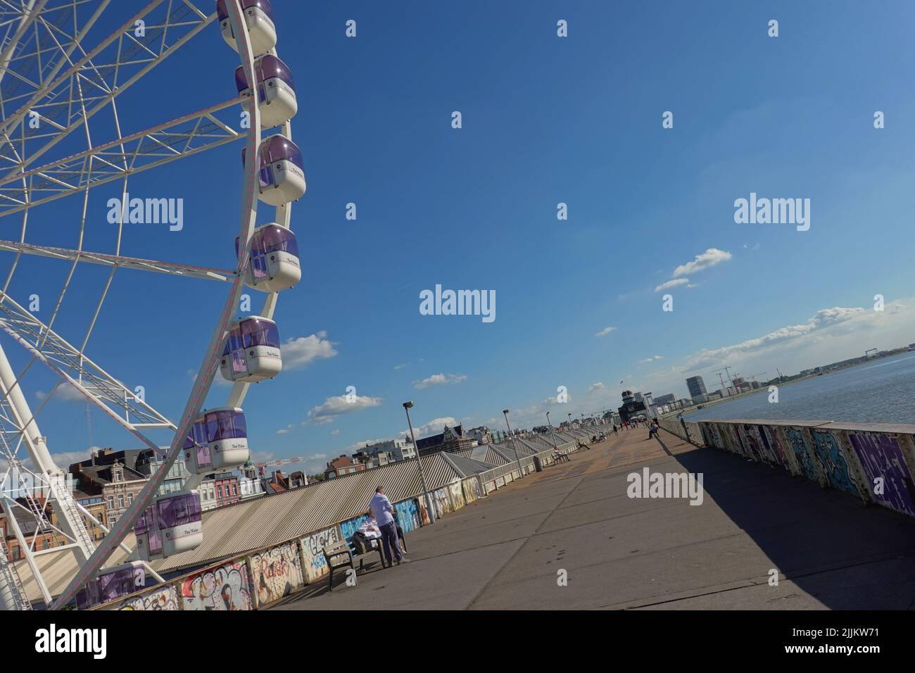 Antwerpen, Kai an der Schelde // Antwerp, Quay along Schelde River ...