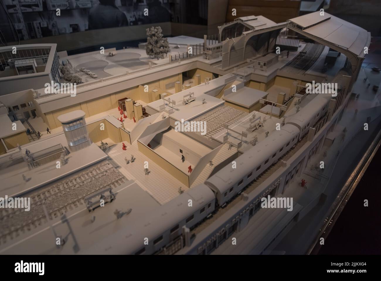 Berlin, 'Tränenpalast' // Berlin, 'Palace of Tears' Stock Photo - Alamy