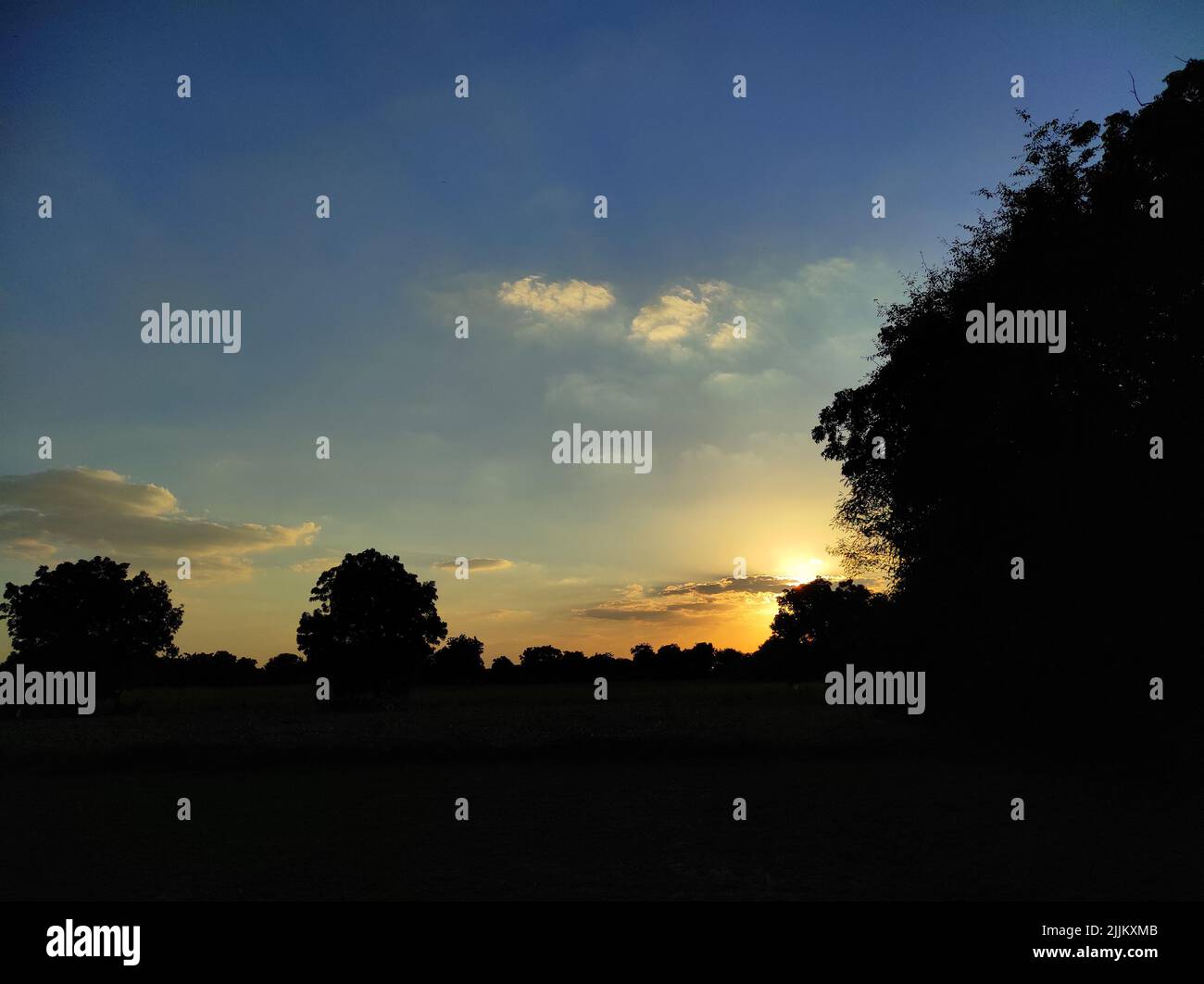 A Beautiful Short Of Sunset Photos Background Stock Photo - Alamy