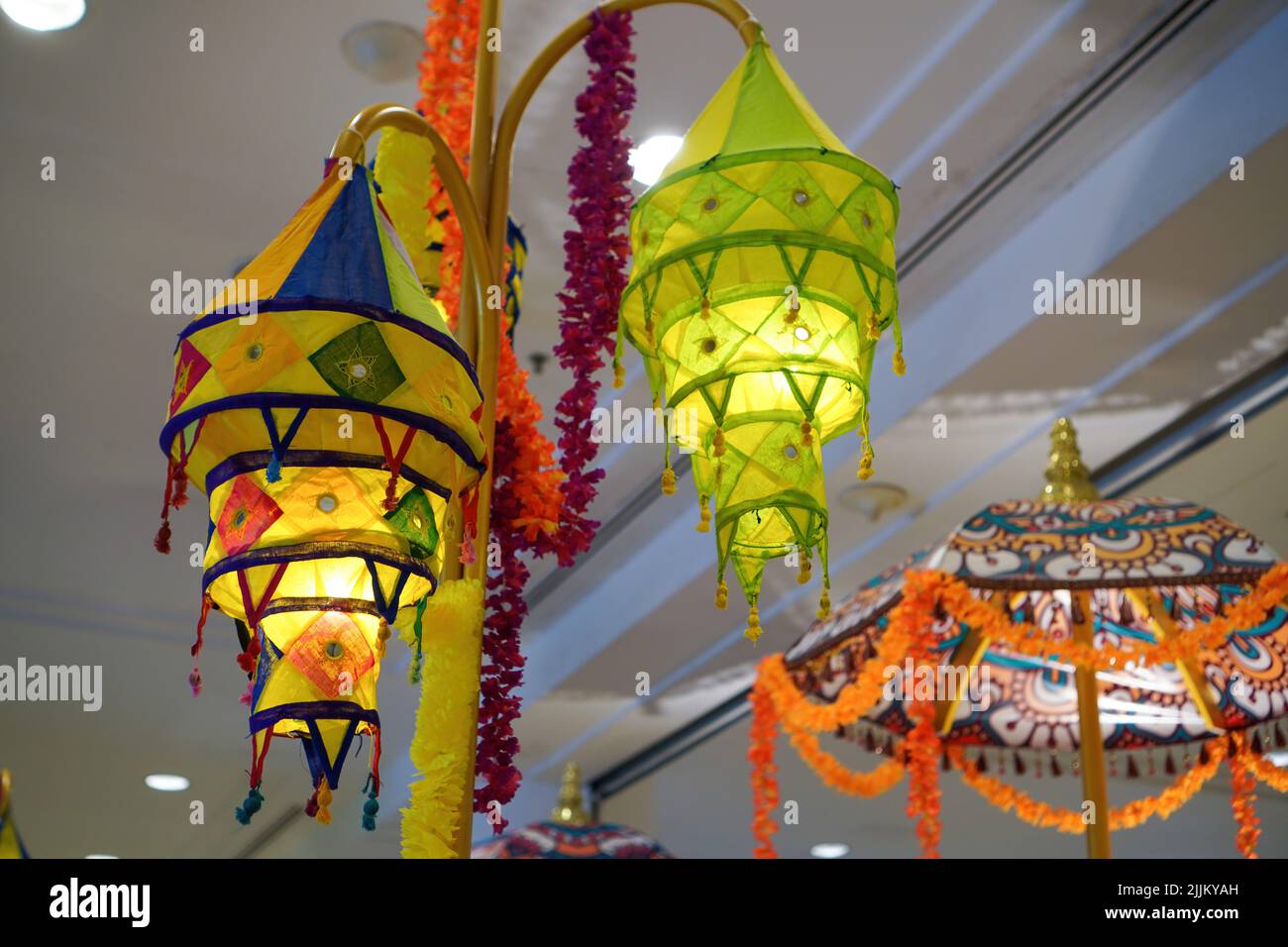 Deepavali festival hi-res stock photography and images - Alamy