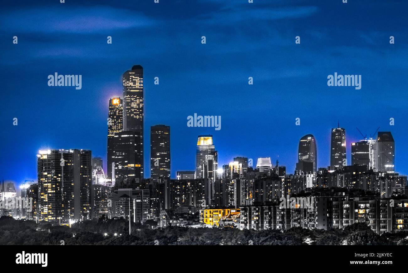 Never sleep city hi-res stock photography and images - Alamy