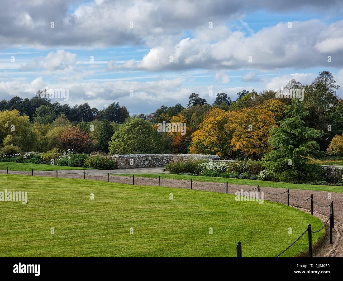 Sky gardens leeds hi-res stock photography and images - Alamy