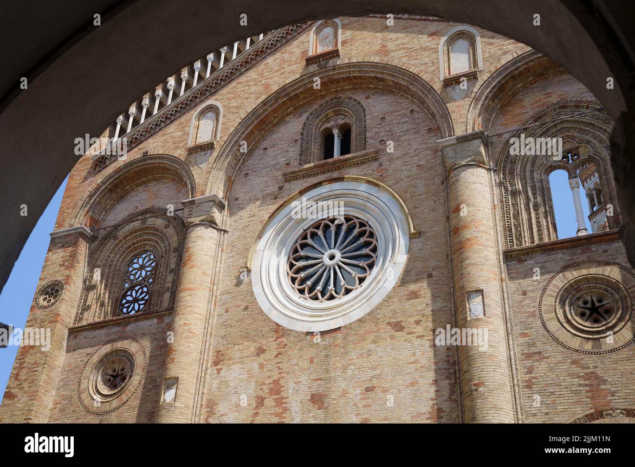 Crema piazza del duomo hi-res stock photography and images - Alamy