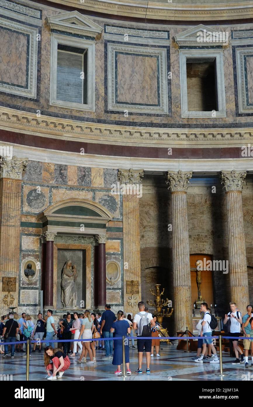 Italien, Rom, Pantheon, Rotunde, Innenraum // Italy, Rome, Pantheon ...