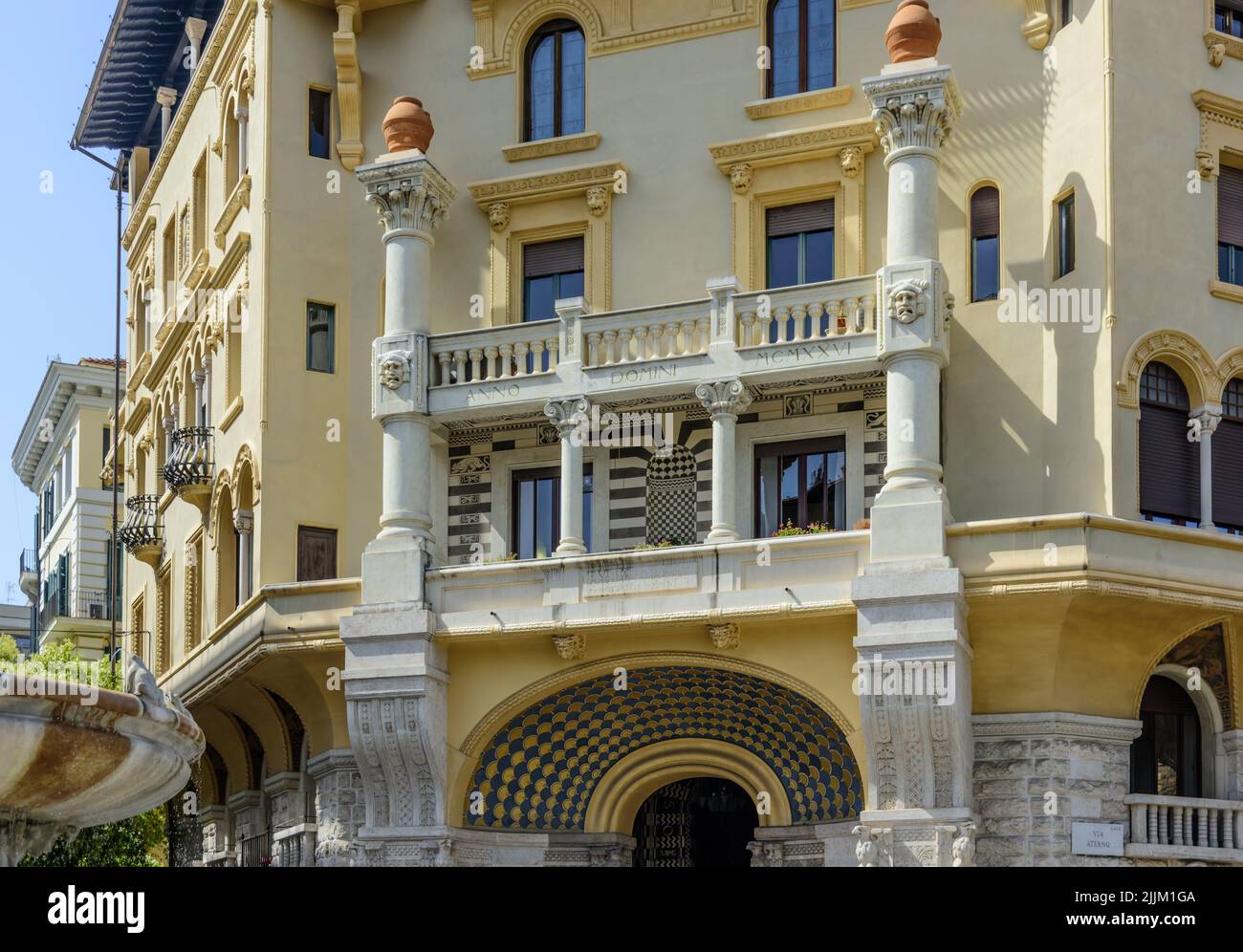 Coppede area hi-res stock photography and images - Alamy