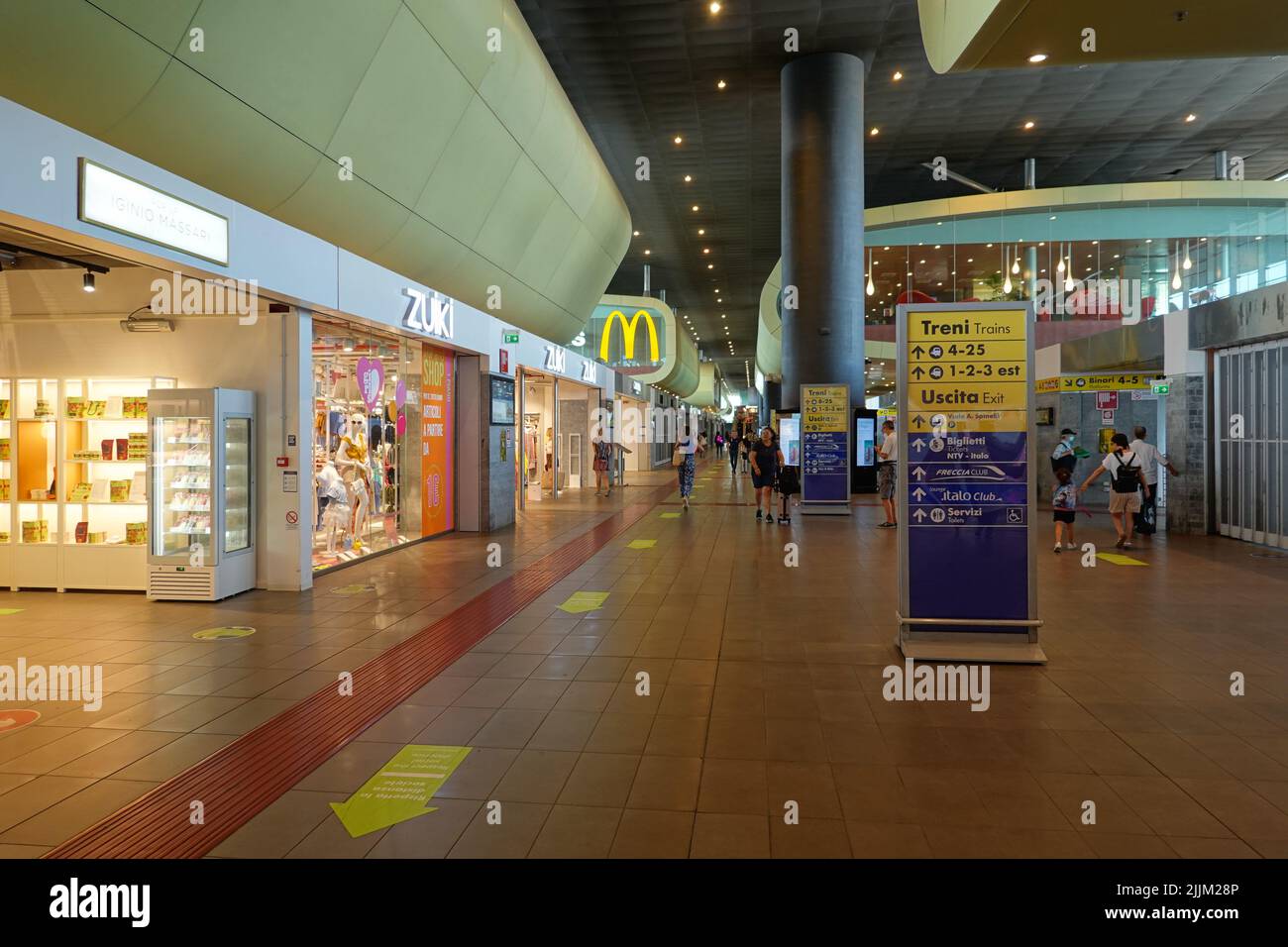 Tiburtina train station hi-res stock photography and images - Alamy