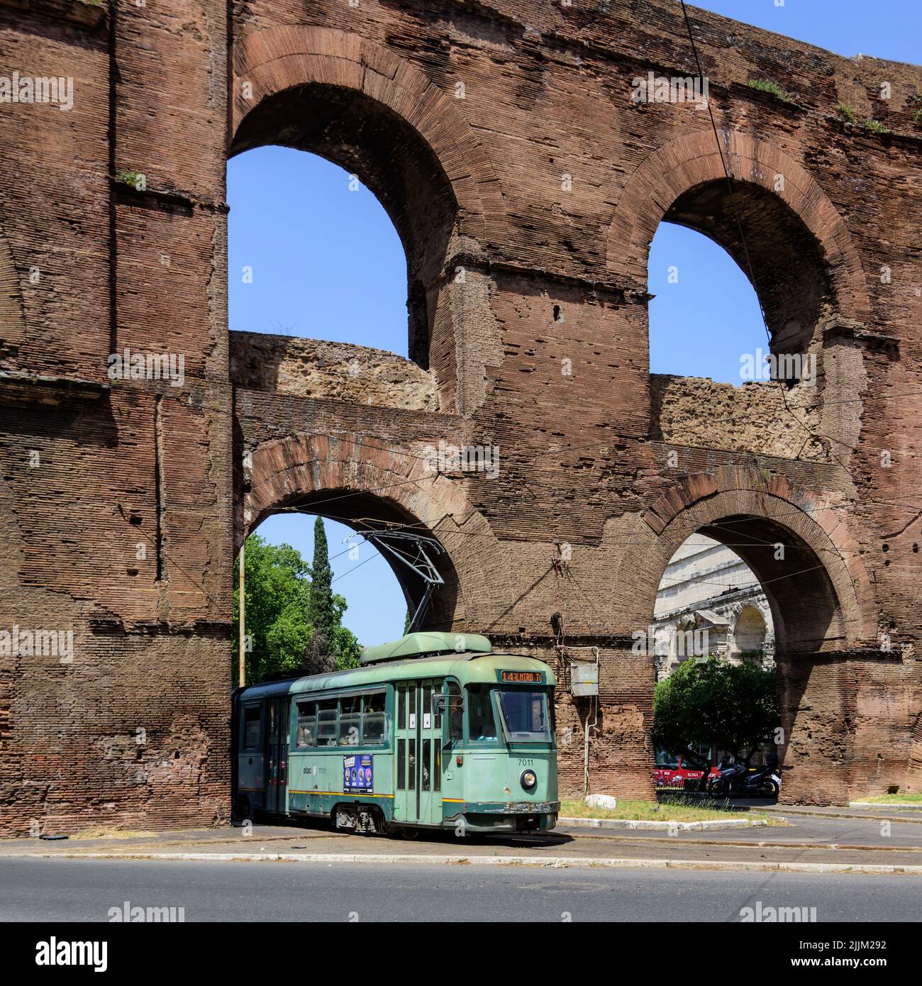 Rom, Straßenbahn, Haltestelle Porte Maggiore // Rome, Tramway, Porte ...